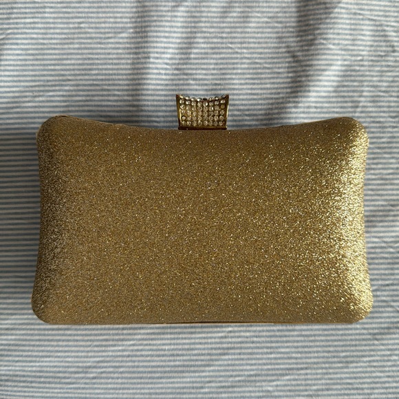 Bags | Gold Clutch Woptional Chain | Poshmark